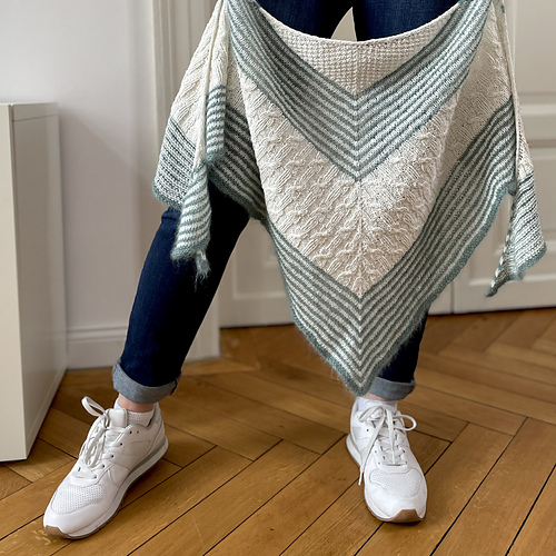 Ravelry: Saba Shawl pattern by Christina Körber-Reith