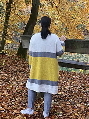 Ravelry: Tre Farger Cardigan pattern by Andrea Brauneis