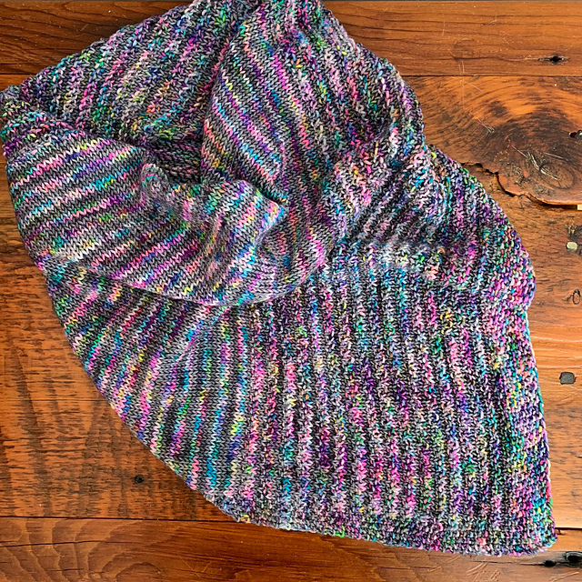 Ravelry: Cadillac Ranch Cowl pattern by Janet Avila