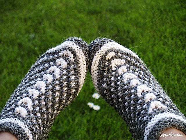 Ravelry: studena's Bosnian slippers