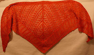 Ravelry: Triangle Lace Shawl Machine Knitting pattern by SUE.S KNITS