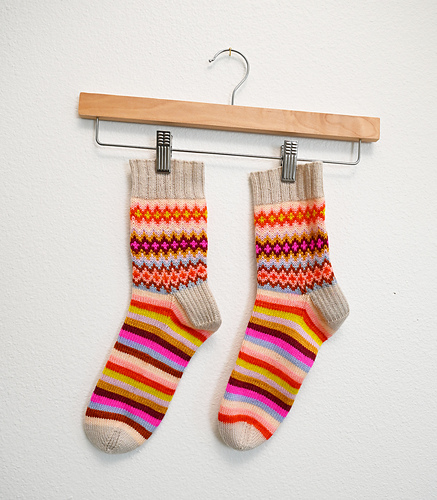 Ravelry: Mazie Socks pattern by Summer Lee