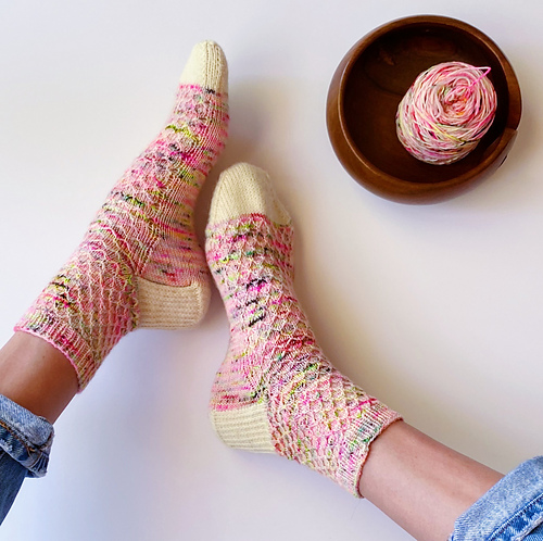 Ravelry: Mermaid Avenue Socks pattern by Summer Lee