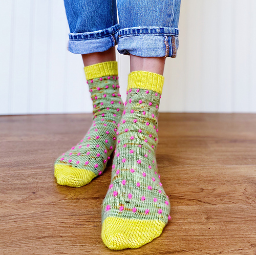 Ravelry: Pop Radio Socks pattern by Summer Lee