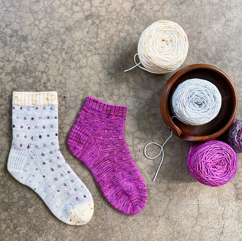 Ravelry: Pop Radio Socks pattern by Summer Lee