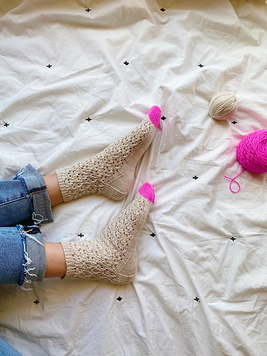 Ravelry: In Bloom Sock Set pattern by Summer Lee