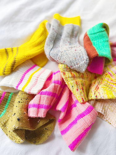 Ravelry: Wide Rib Sock Set pattern by Summer Lee