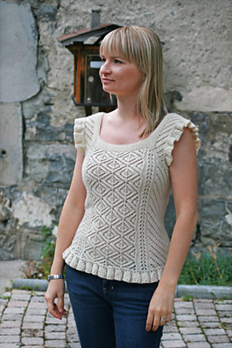 Ravelry: Alice Top pattern by Katya Wilsher