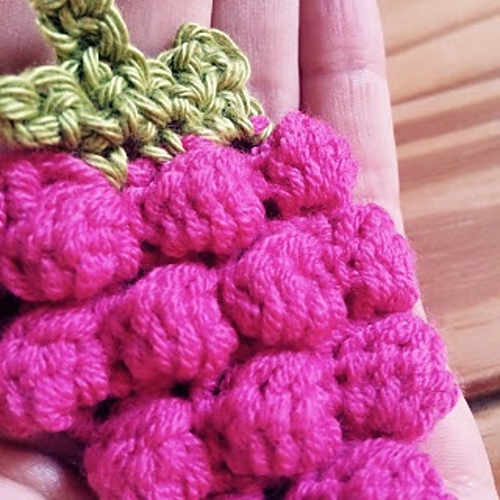 Ravelry: Raspberry Bobble Motif pattern by Lorraine Pugh