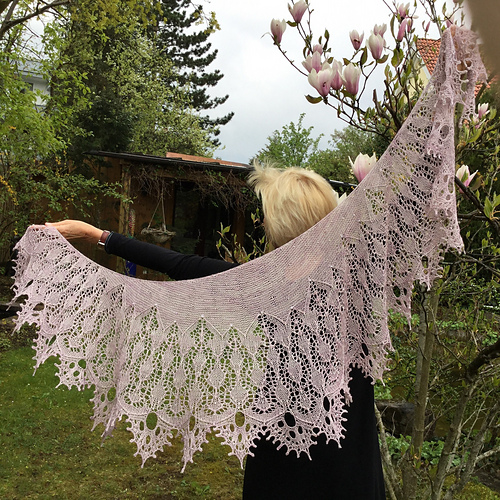 Ravelry: Danse Macabre pattern by Boo Knits