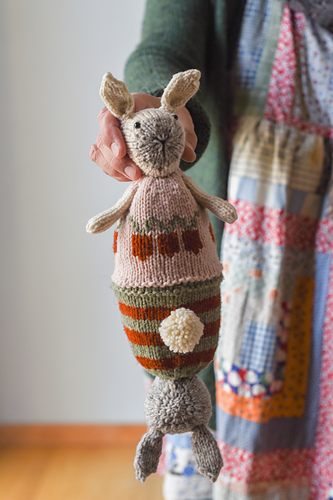 Ravelry: Reversible Bunnies pattern by Susan B. Anderson
