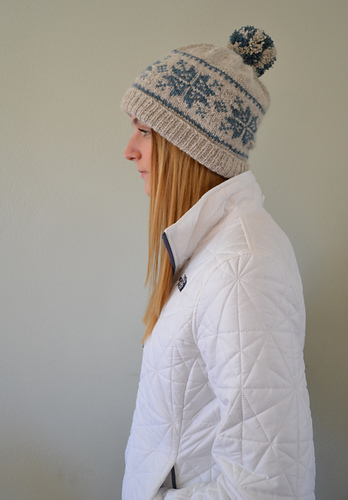 Ravelry: Split Back Snowflake Hat pattern by Susan B. Anderson