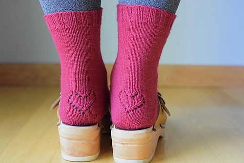 Ravelry: Smooth Operator Socks pattern by Susan B. Anderson