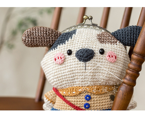 Ravelry: Cute Pet Kiss Lock Bag pattern by Susan's family