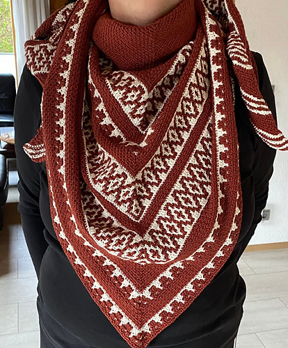 Ravelry: Kiki Shawl pattern by Susanne Anacker