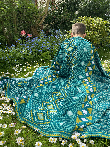 Ravelry: Emerald Afghan pattern by Susanne Anacker