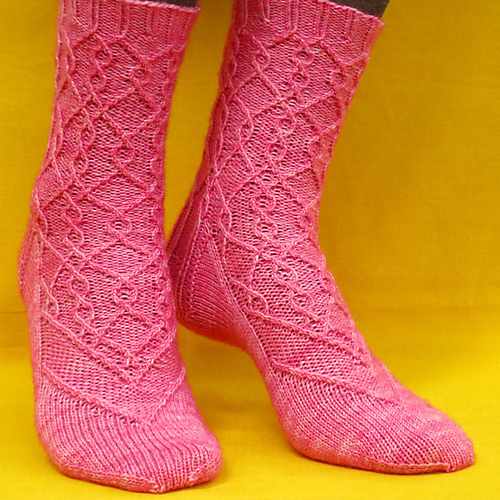 Ravelry: Labyrinth Lullaby pattern by Susan Woodley