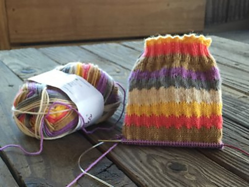 Ravelry: suzann's Dawn's Geek Socks
