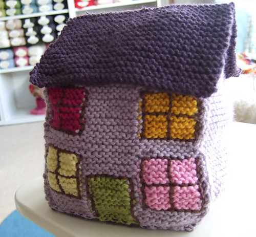 Ravelry: Knitted House pattern by Suzie Johnson