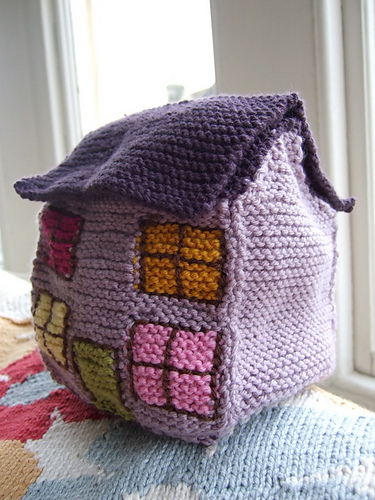 Ravelry: Knitted House pattern by Suzie Johnson