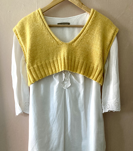 Ravelry: The Gatsby Tank pattern by Suzy Rai