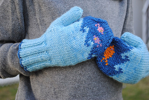 Ravelry: Fish in the Sea Mittens pattern by Elizabeth Sullivan