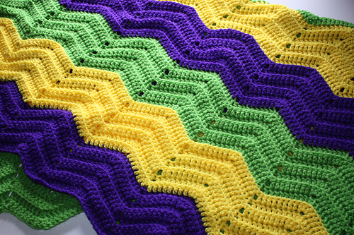 Ravelry: Cheery Wave Ripple Blanket pattern by Pip Lincolne