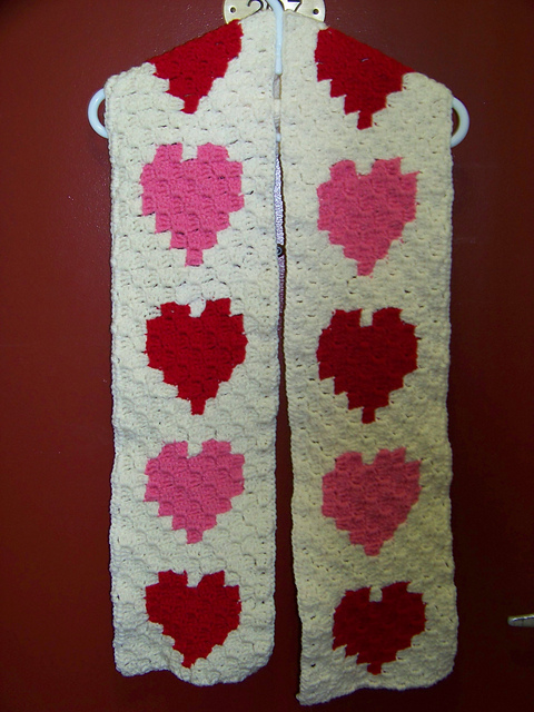 Ravelry: Heart Scarf pattern by Kim Latshaw