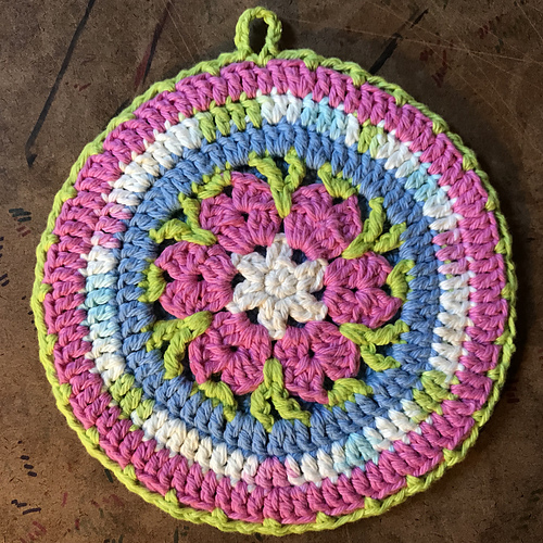 Ravelry: Disc-Disc pattern by Sara Delaney