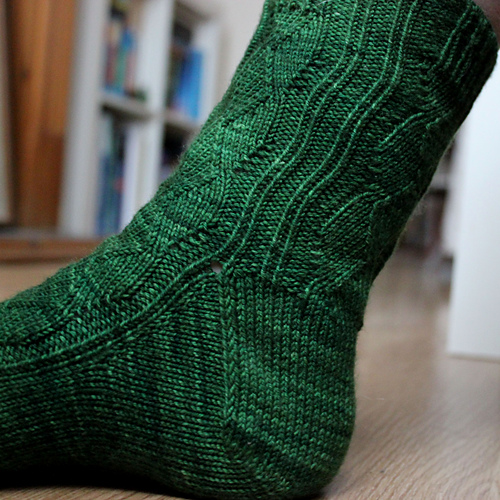 Ravelry: Grassguards pattern by Louise Tilbrook
