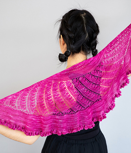 Ravelry: Shattered Sun Shawl pattern by Felicia Lo