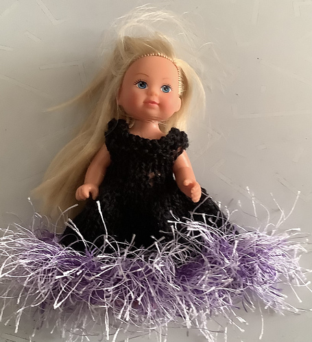 Ravelry: Rio 4 inch dolls dress pattern by taffylass knits