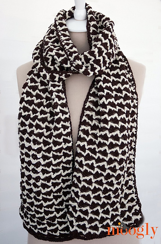 Ravelry: Neptune's Arrow Scarf pattern by Tamara Kelly