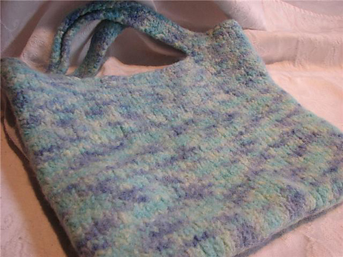 Ravelry: Felted Bags in 2 ply Philosopher's Wool pattern by The ...