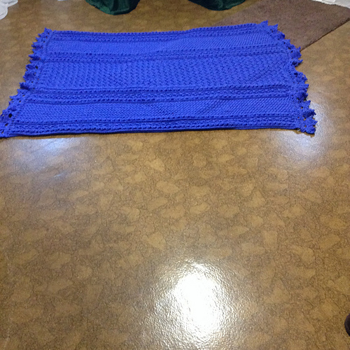 Ravelry: tammyc77's Red heart holiday cables throw