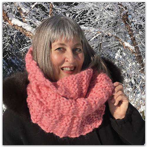 Ravelry: Air Merino Outlander Cowl pattern by Living Dreams Yarn