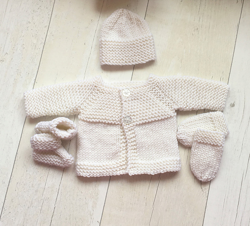 Ravelry: Babbity Baby Jacket pattern by marianna mel
