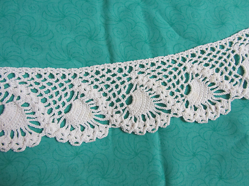 Ravelry: Pineapple Swirl Edging pattern by Source Needed