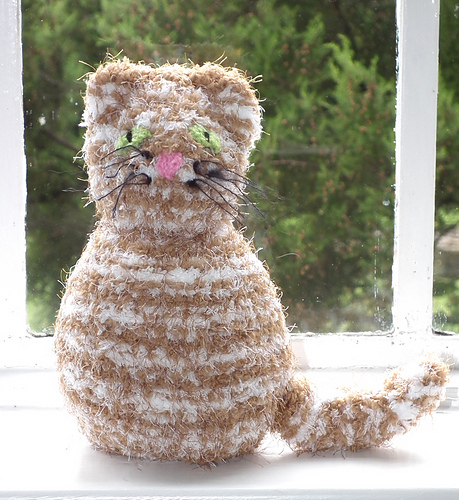 Ravelry: Chunky Cuddle Cats pattern by The Home of Craft