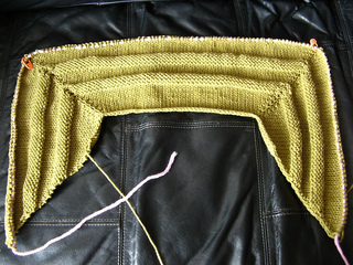 Ravelry: tchick's Textured Circle Shrug