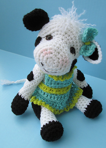 Ravelry: Cute Cow pattern by Teri Crews
