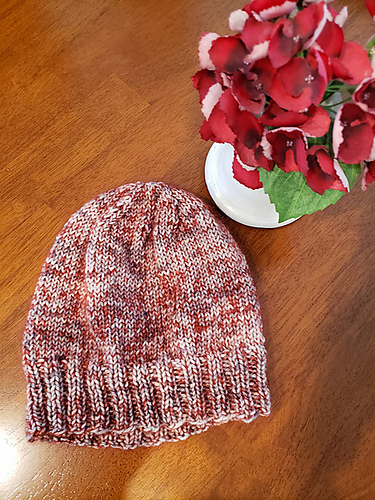 Ravelry: Simple Worsted Hat pattern by Julie Conway