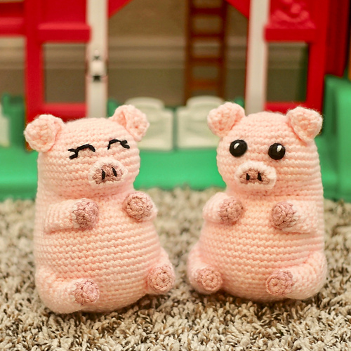 Ravelry: Pig Pudgy Pals pattern by Joni Memmott / BriAbby