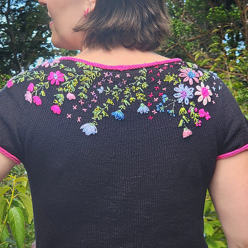 Ravelry: Top PrimaveraViva pattern by Paulina Castell