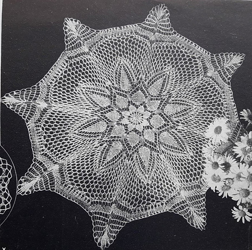 Ravelry: Vogelbeere pattern by Beyer Verlag Design Team