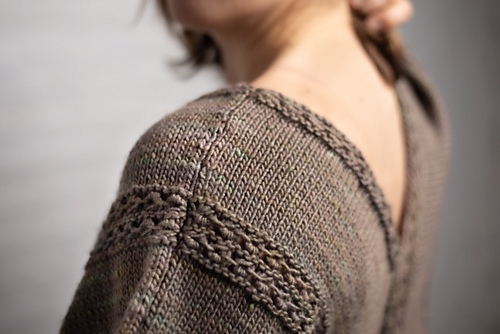 Ravelry: Fringed Topper pattern by Anna Zilboorg