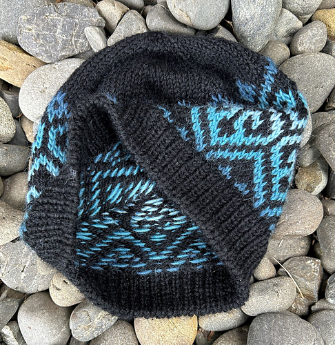 Ravelry: Mavi Hat pattern by Ingeborg Hawighorst