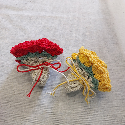 Ravelry: Flower bouquet coaster pattern by Thao Homemade Crochet