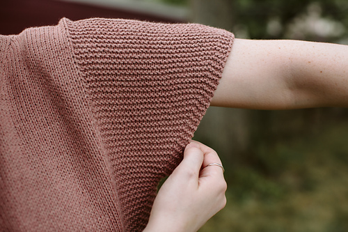 Ravelry: Garda pattern by The Blue Mouse