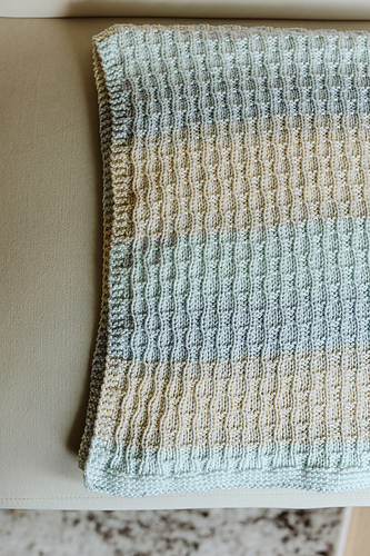 Ravelry: Wavy Rib Baby Blanket pattern by The Blue Mouse
